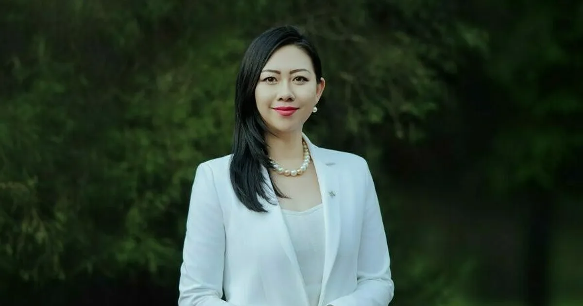 Elsa Li - Associate Director & Licensed Estate Agent -… | Jellis Craig
