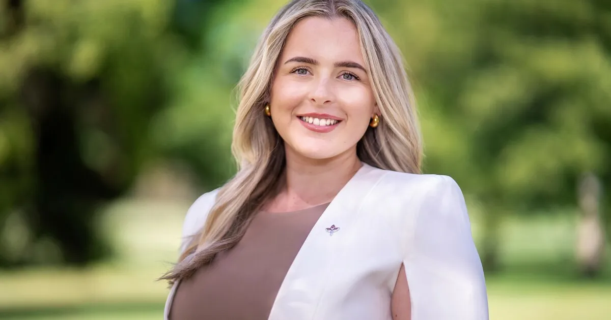 Tayla Burr - Licensed Estate Agent & Auctioneer -… | Jellis Craig